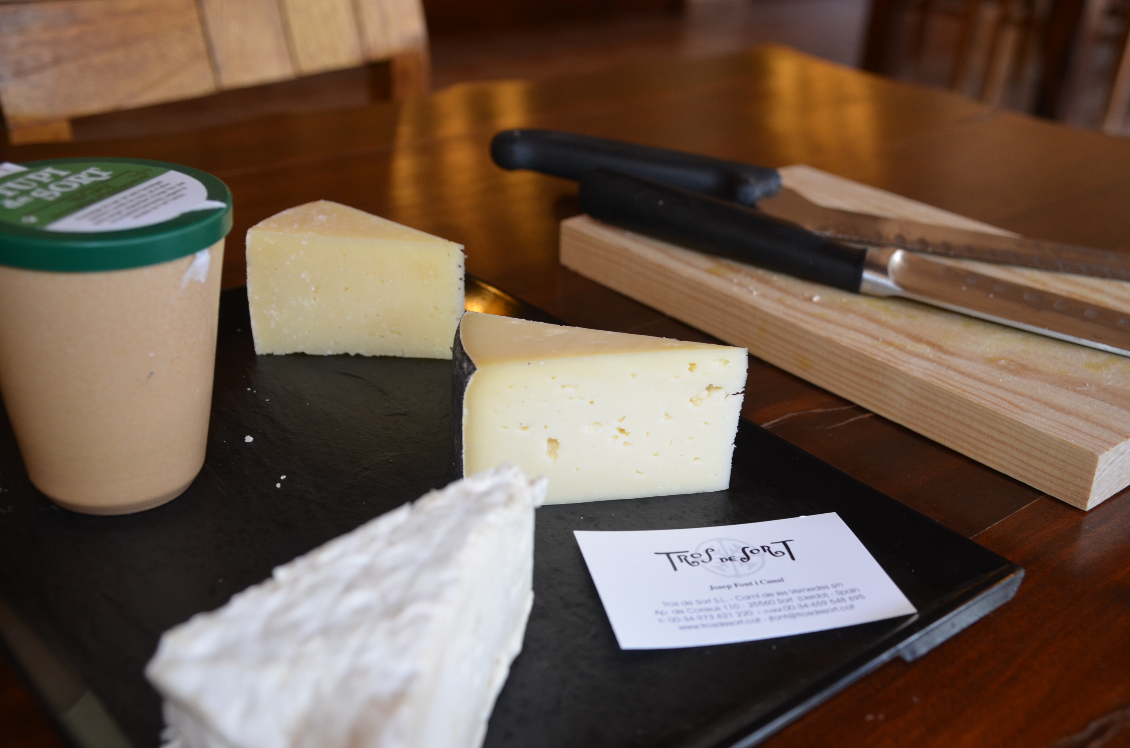 A guide to the best cheeses in Catalonia.